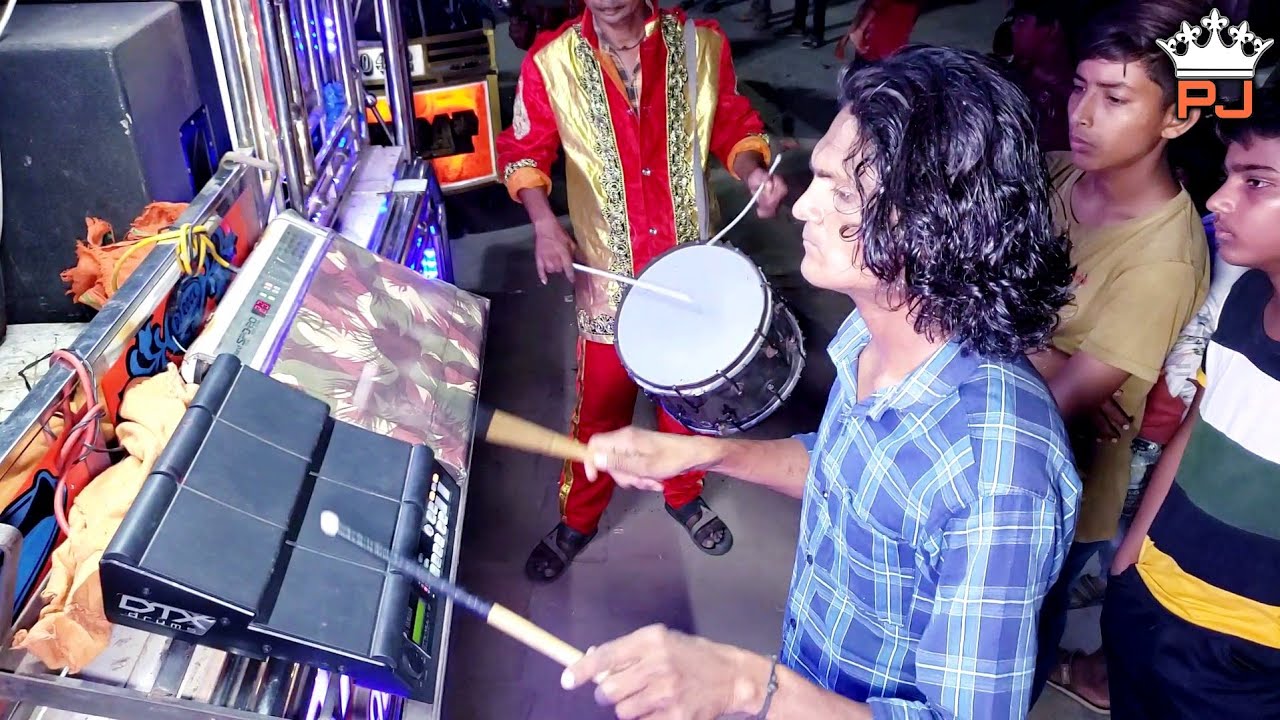 Samrat Band Anand | Parvat Ke Uspaar | PJ Bands - YouTube