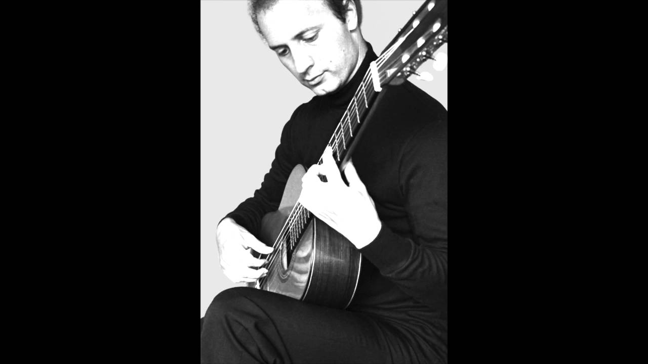 Nicholas Petrou - Sarabande BWV 997 - J.S. Bach - YouTube