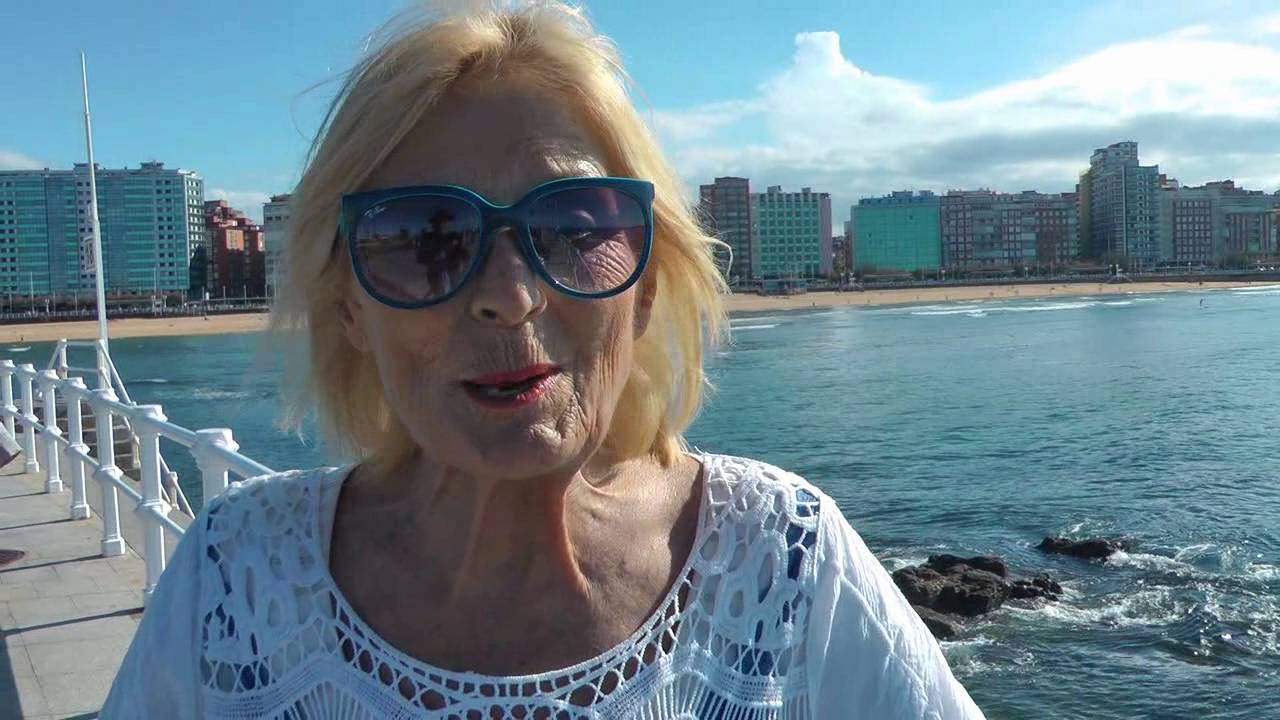 Nº 4 Rosa Maria Lobo 50 AÑOS Cantando Artista Gijon Aturias - YouTube