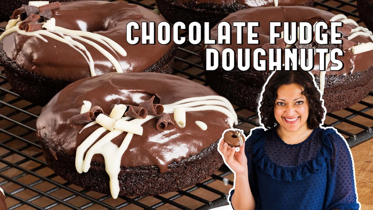Baked Chocolate Fudge Doughnuts - YouTube