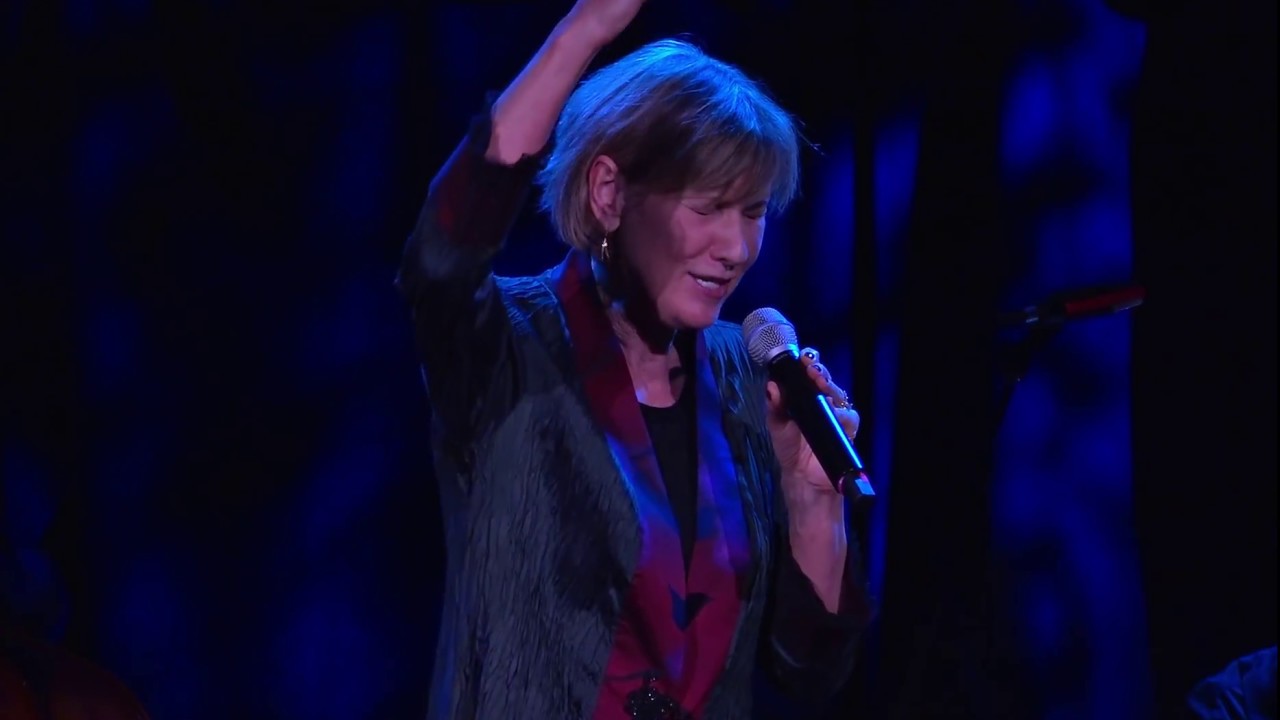 Anne Lewis-Close Your Eyes - YouTube