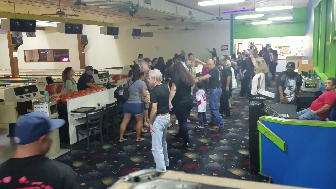 Do You Remember line dance flash mob Kauai Bowl 5/12/2018 - YouTube