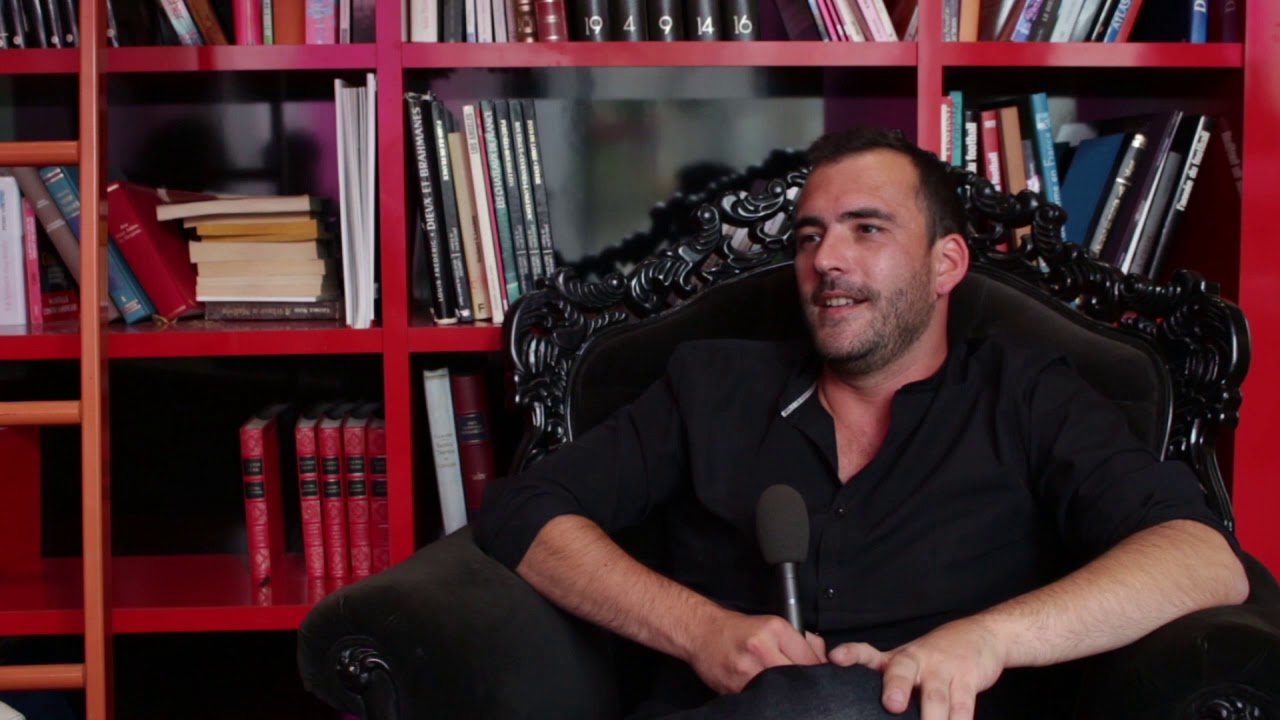 Interview de Corentin Quiniou, réalisateur de Love Meat Tender - YouTube