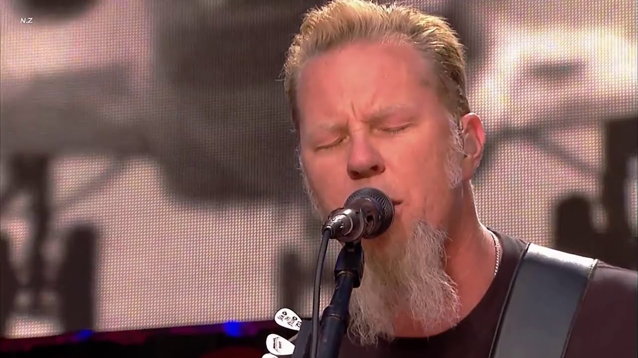 Metallica Nothing Else Matters 2007 Live Video Full HD - YouTube