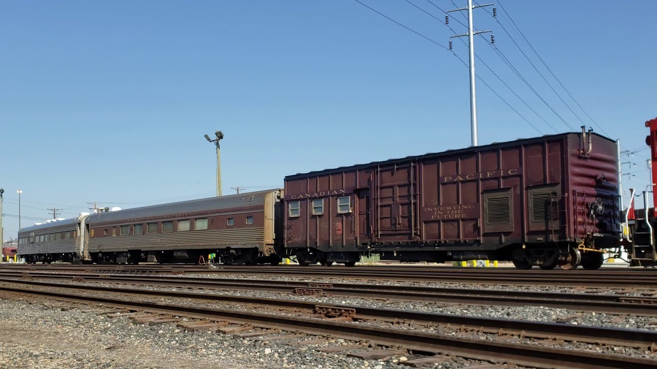 CP Stainless Steel TEC Train and BNSF Crossing Waverley Overpass - YouTube