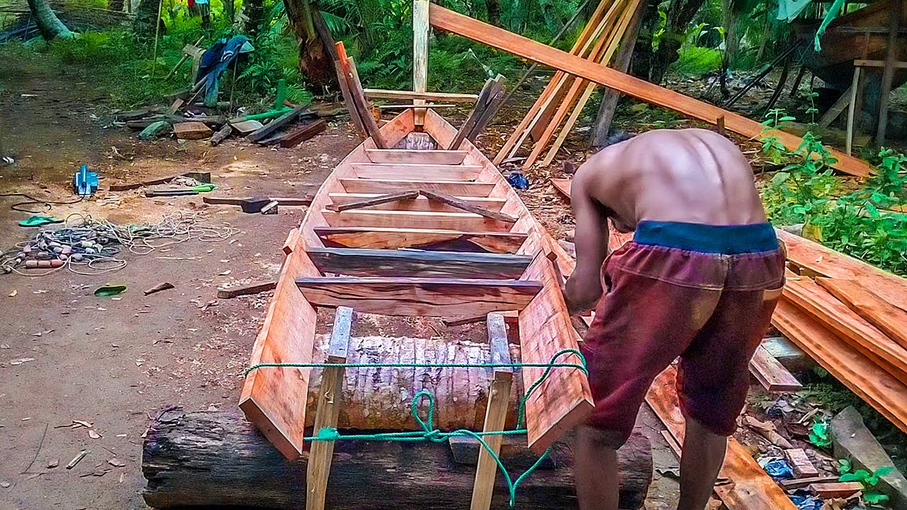 Wooden boat building | Simple making boat - YouTube