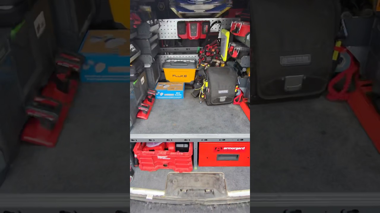 Packing up the van! #electrician #vanlife - YouTube