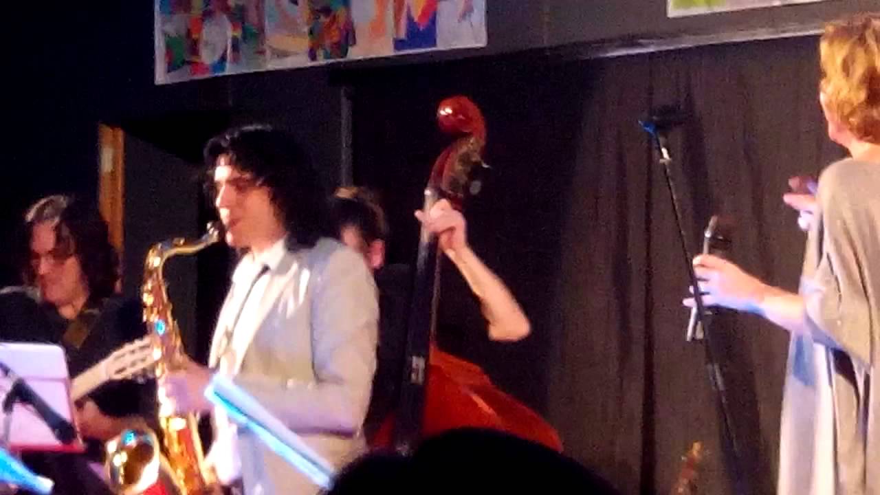 Soledad Jiménez en concierto para ayudar Noelia - YouTube