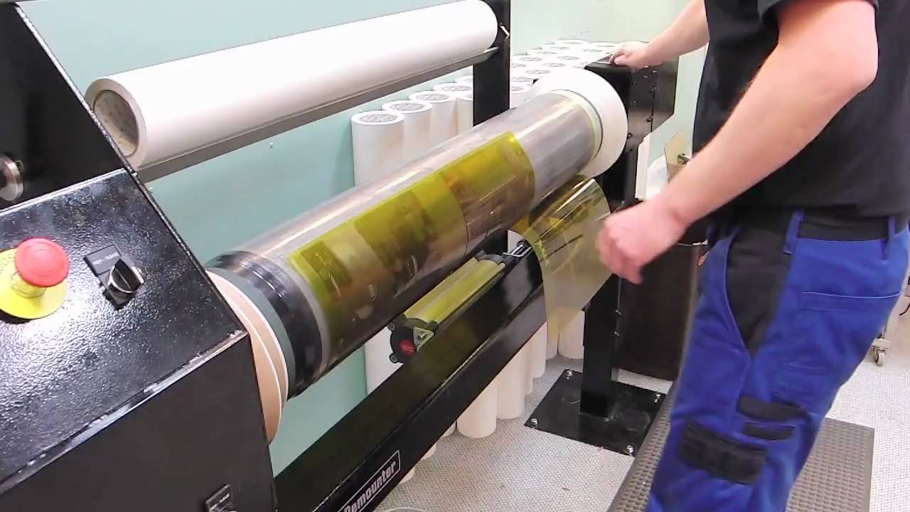 Flexo Plate DeMounter and Plate Cleaner - YouTube