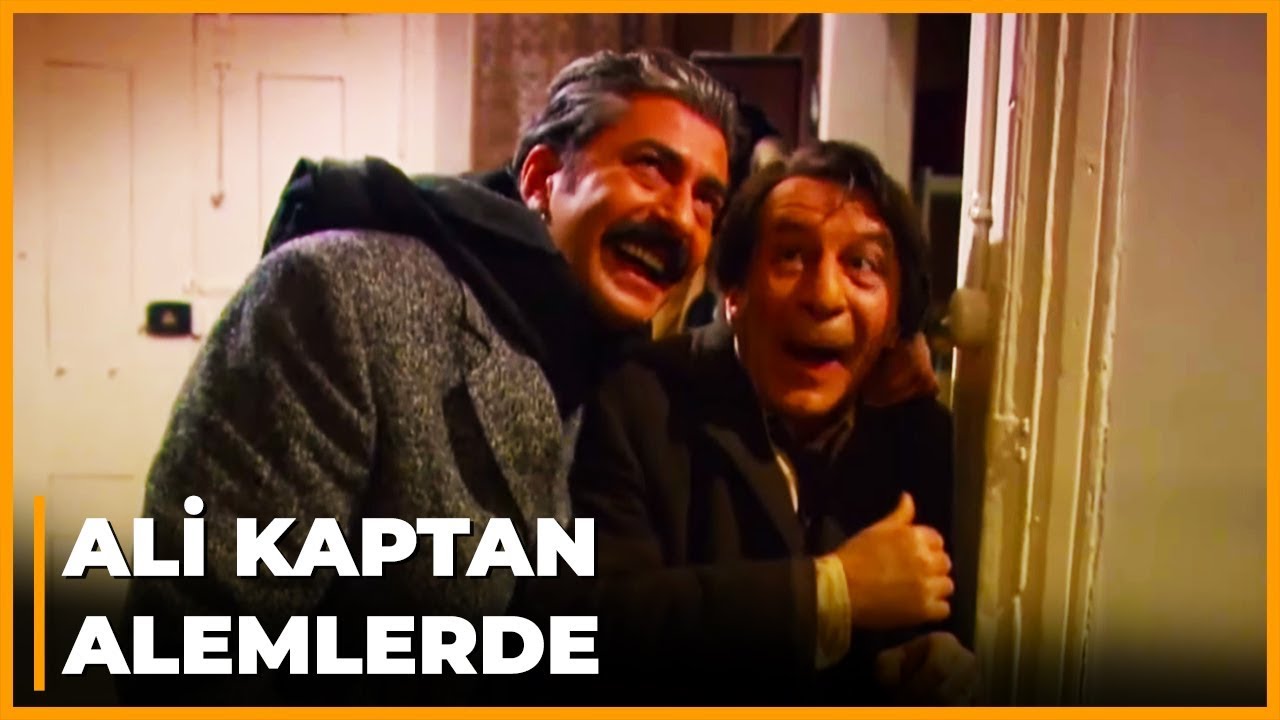 Ali Kaptan, Evleneceğini Abisi Kemal ile Kutluyor - Öyle Bir Geçer ...