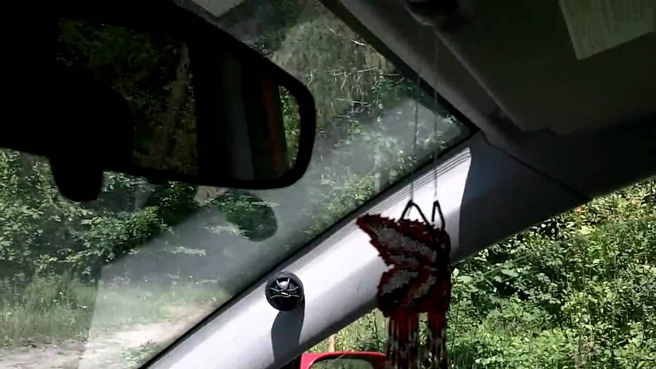 2 Alpine type R 10" on 600 watts - YouTube