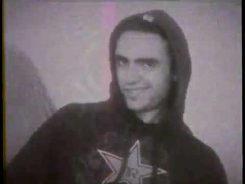 SEZY - PISATEL VUV VLAKA / ПИСАТЕЛ ВЪВ ВЛАКА [Official Video]