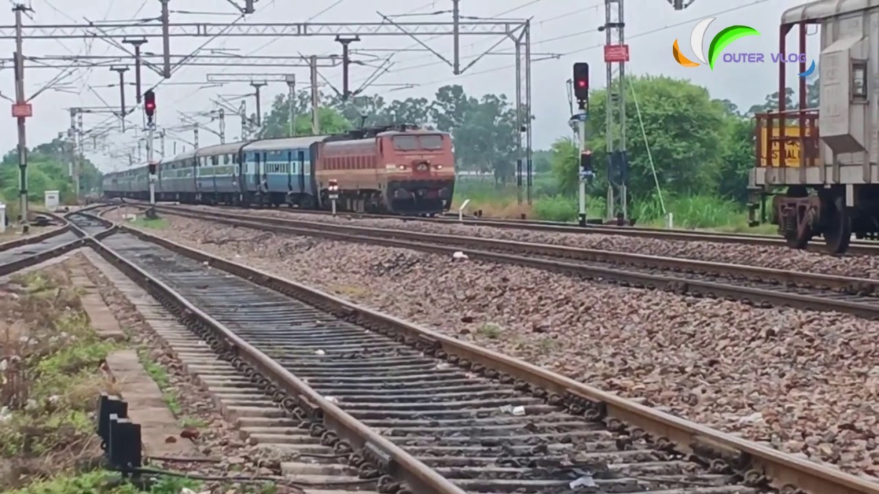 14086 Sirsa Express ( Haryana Express) Enter In Loop Line Asthal Bohar ...