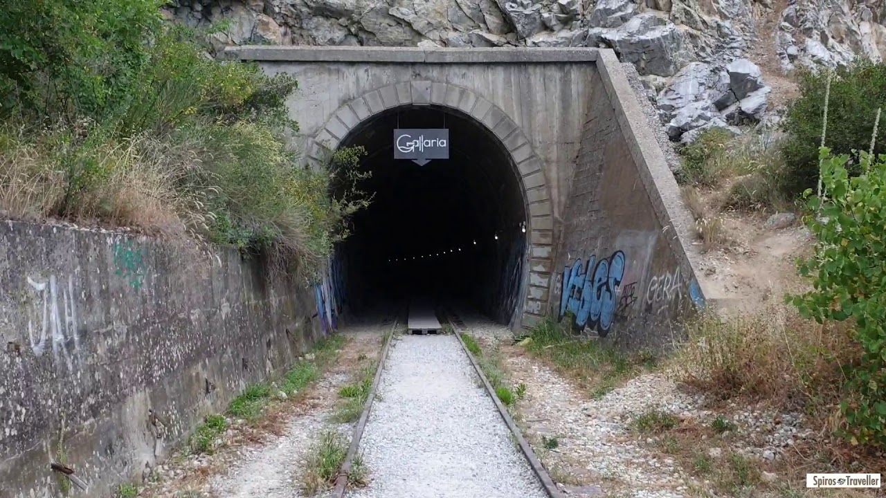 ΠΙΝΟΥΜΕ ΚΑΦΕ ΜΕΣΑ ΣΤΗ ΓΑΛΑΡΙΑ ΤΟΥ ΤΡΑΙΝΟΥ/ΠΑΡΑΛΙΑ ΑΓΙΟΥ ΠΑΝΤΕΛΕΗΜΩΝΑ ...