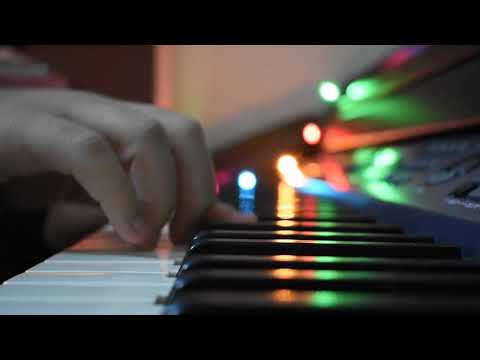 Sancak-Üşüyorum Aldırma Piyano