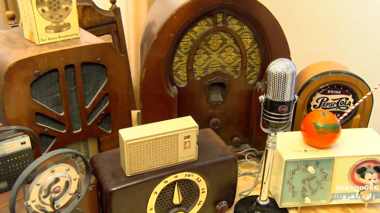 A Look At Davids Vintage Radio Collection - YouTube