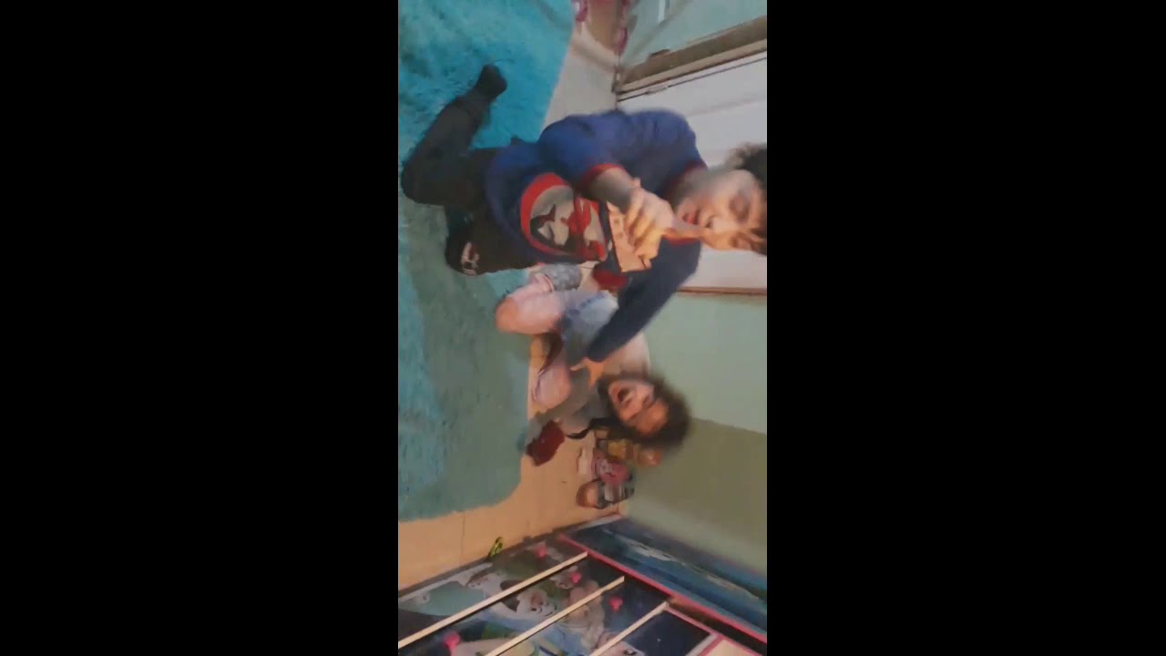 TOTI GODZILLA VS PIPE KONG - YouTube