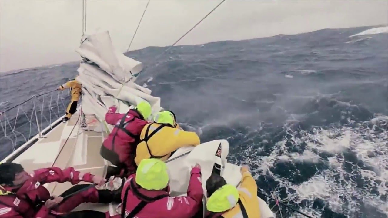 STORMS CONTINUE TO TEST CLIPPER RACE TEAMS - YouTube