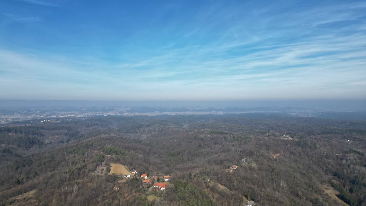 Felső-Jánoshegy madártávlatból - YouTube