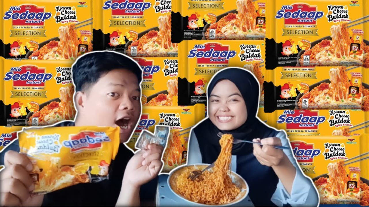 REVIEW MIE SEDAPP KOREAN CHEESE BULDAK..UHH KEJUNYAAA LUMERRR - YouTube