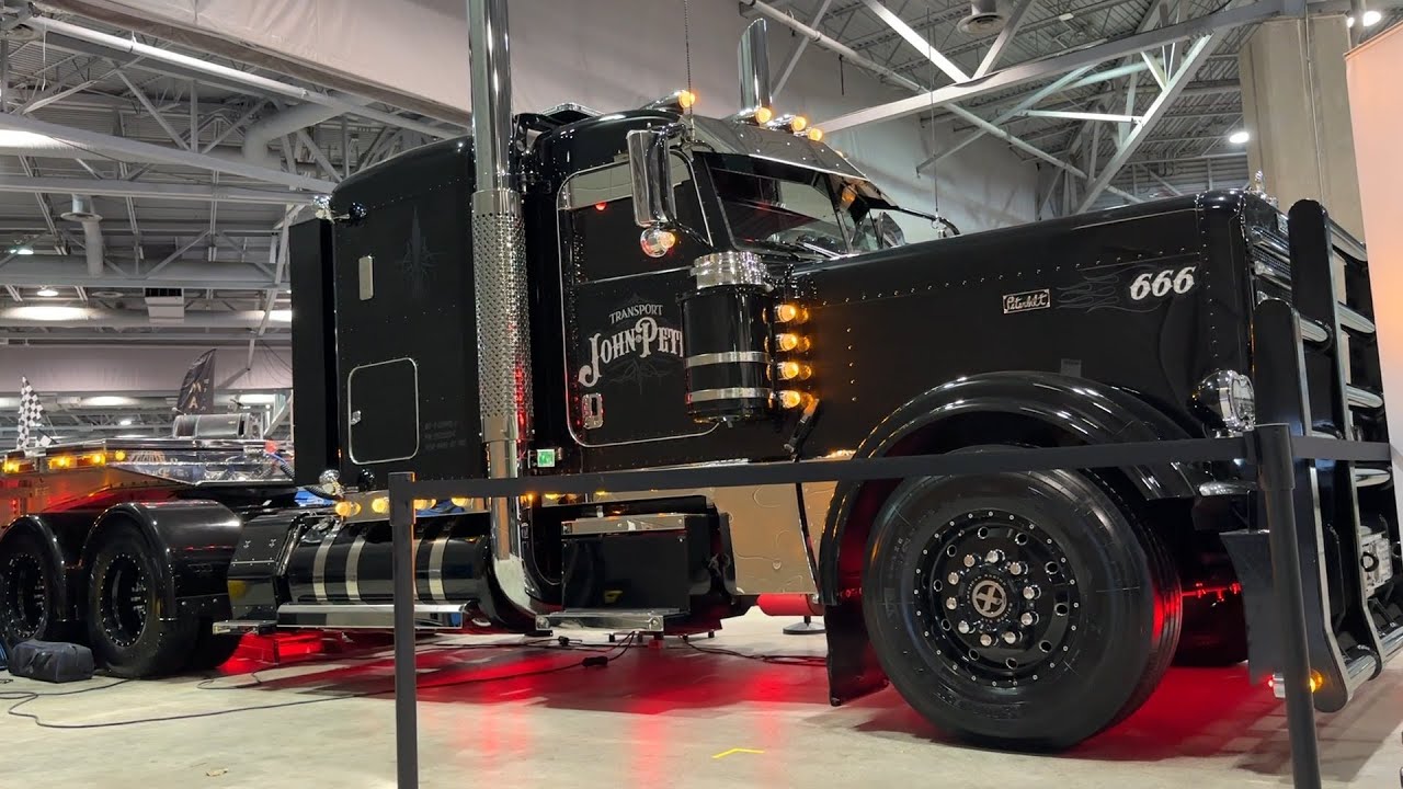Amazing Customization ! 2019 Peterbilt 389 Glider - YouTube
