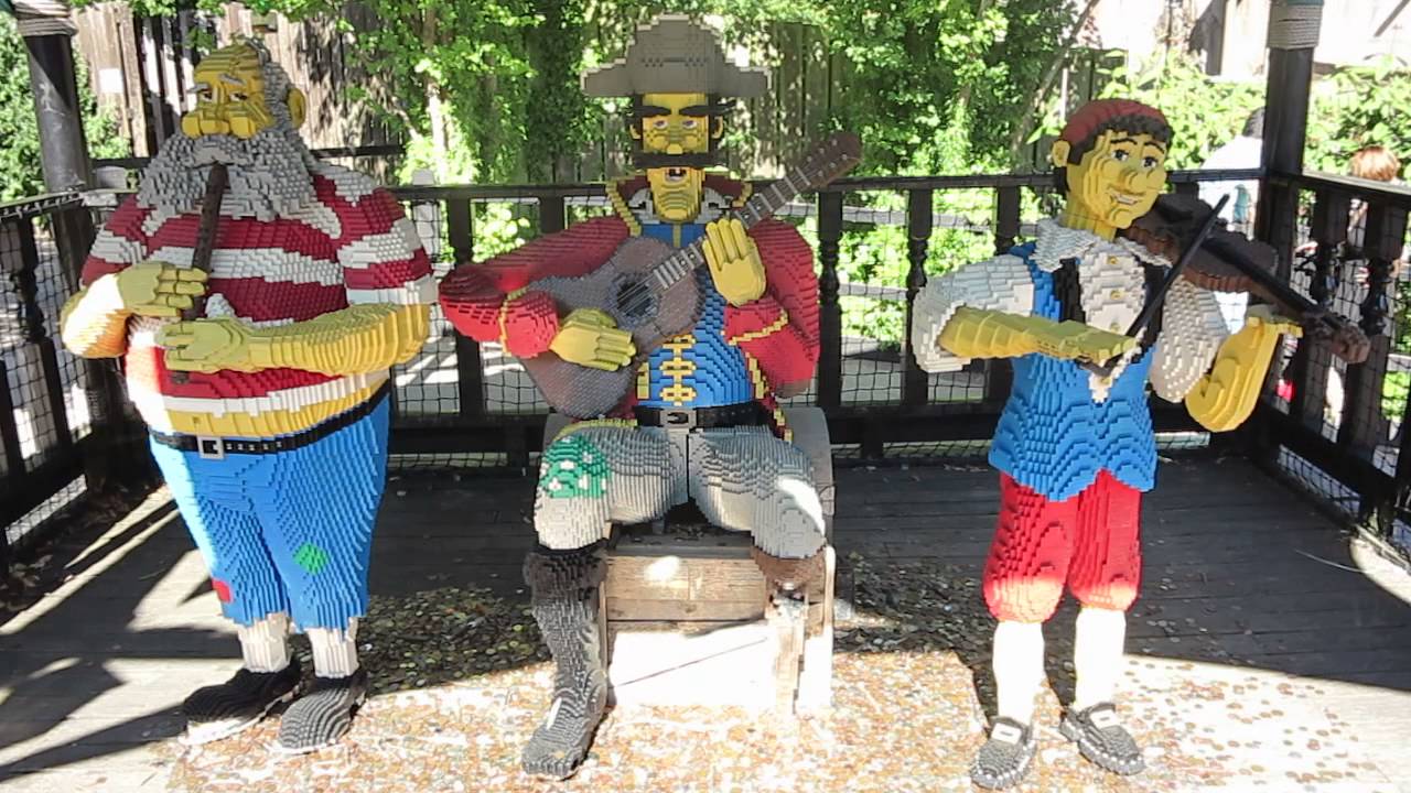 Lego band @Legoland Windsor - YouTube