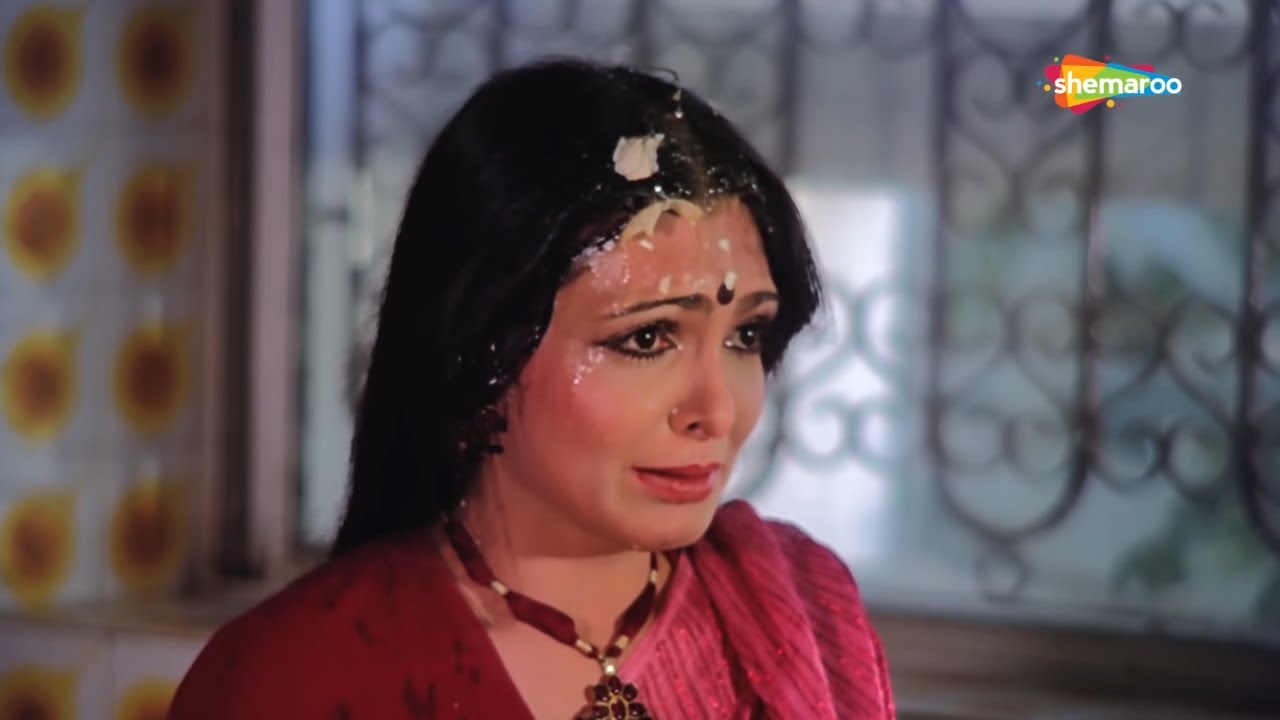 परवीन बॉबी ने बनाया ऑमलेट | Amitabh Bachchan | Parveen Bobby | Comedy ...