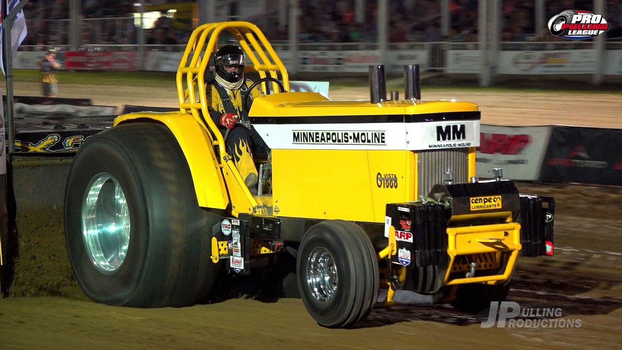 Unlimited Super Stock Tractors