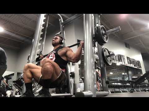 Deontrai “ Holy Hulk” Campbell Road to Mr. Olympia | LEG DAY - YouTube