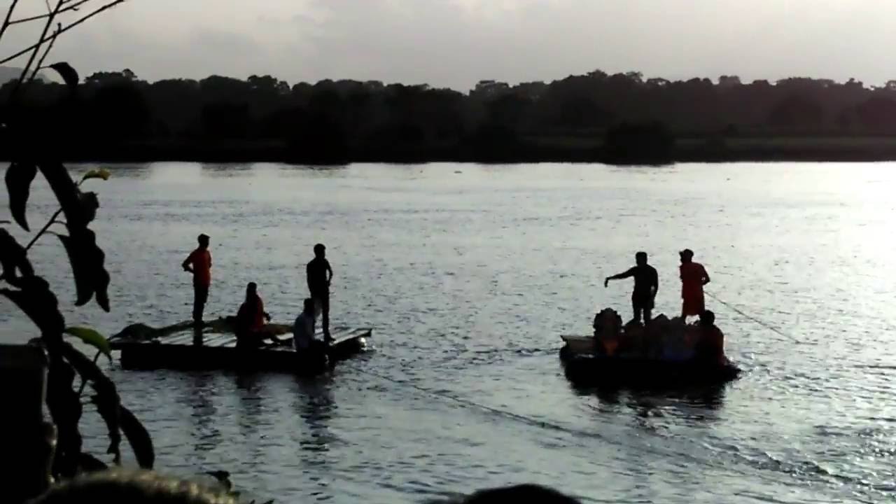 Dombivli WEST Ganpati Visarjan Mothagaon Reti Bunder Ganesh Ghat 2016 ...