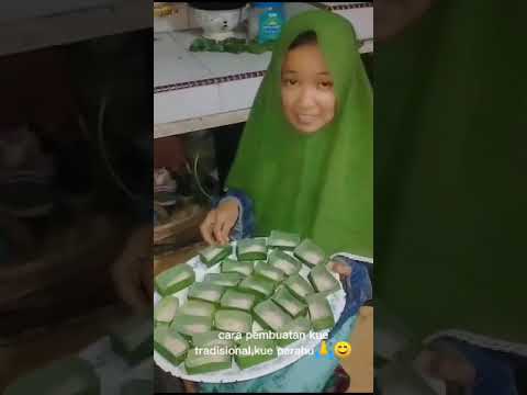 kue Tettu kue perahu - YouTube
