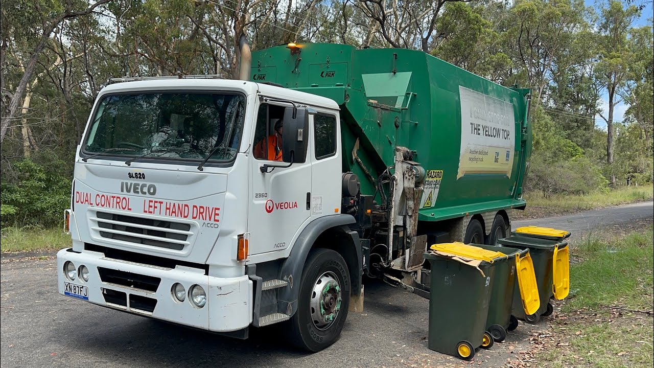 Campbelltown Rural Recycling Ex Brisbane SL820 - YouTube