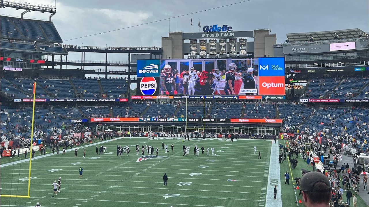 Patriots Tom Brady Half Time Ceremony - YouTube
