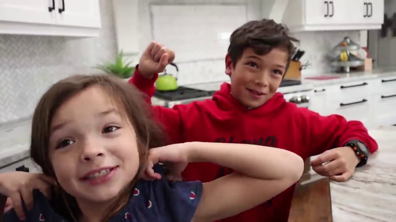 The Ohana Adventure! Rykel makes a boyfriend! LOVE POTION FAIL! Magic ...