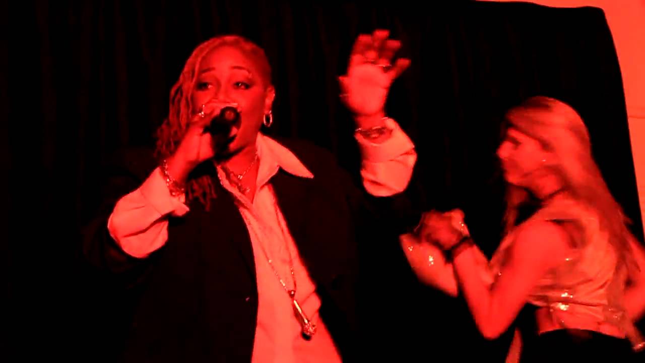 Inaya Day Live @ P!NKALICIOUS Jan 30th 2010 - YouTube