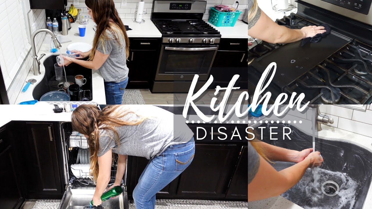 DIRTY KITCHEN GETS CLEANED // CLEANING MOTIVATION // CLEANING MOM - YouTube