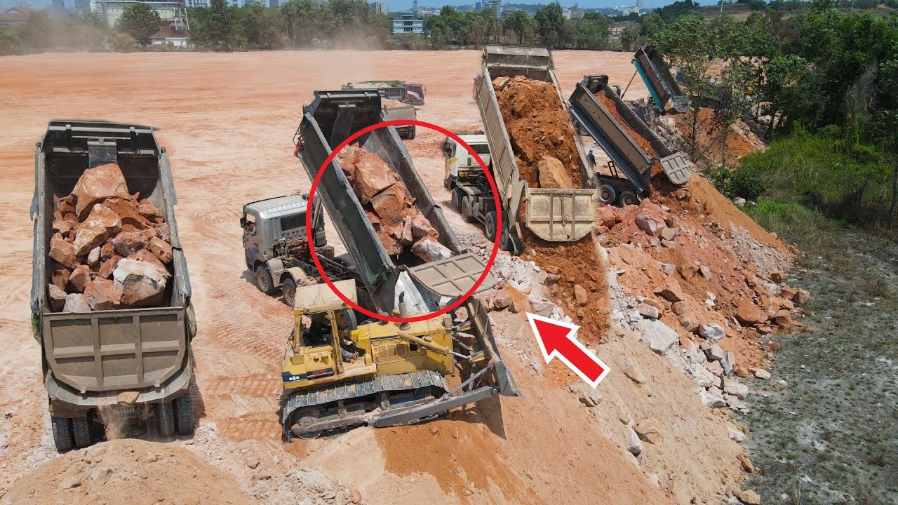 Excellent Machinery Equipment Operator Development Area Bulldozer Push ...