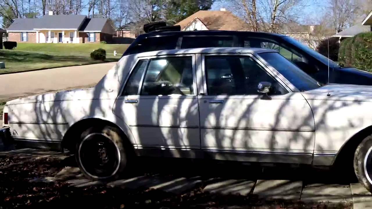 New Subs and AB showing off the 85 Box Chevy - YouTube