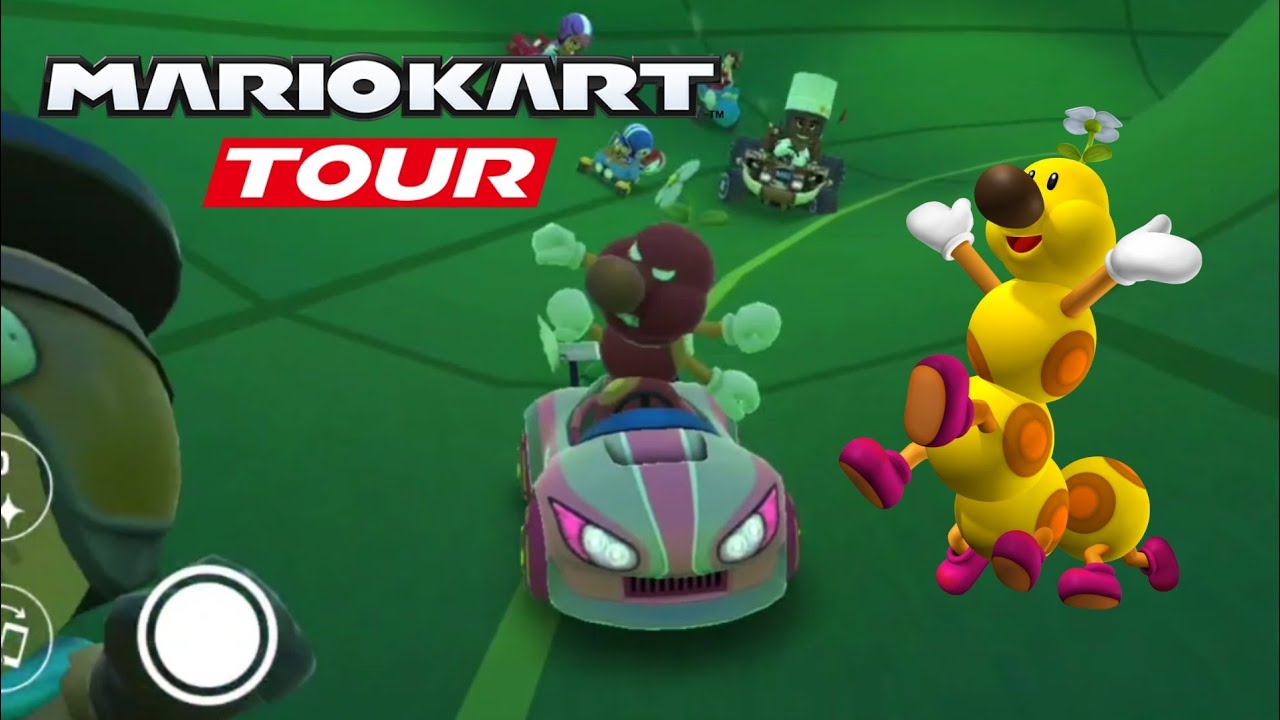 Early Wiggler Gameplay in Mario Kart Tour, Thanks to Auto Mode - YouTube