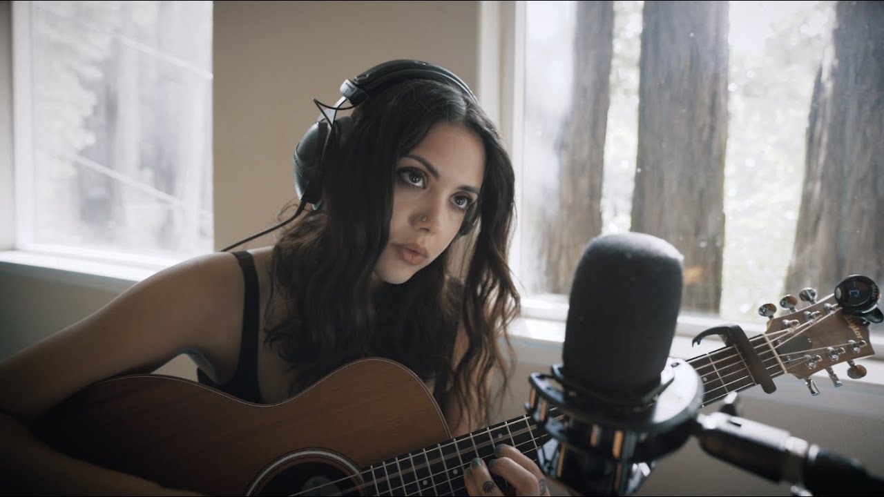 High and Dry - Radiohead (Cover by Alexa Melo) - YouTube