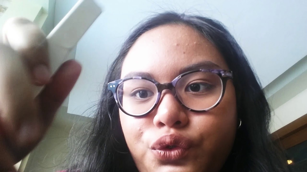 peekvids How I Apply Lipstick - YouTube