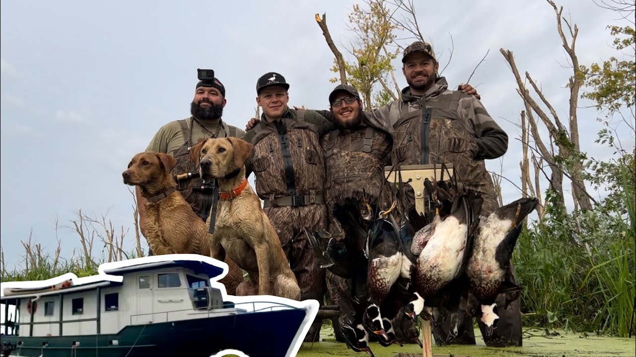 Duck Hunting a Tiny River Slough - FAST Public Land 4 Man Limit of Wood ...