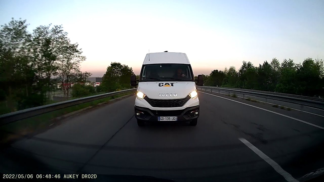 compilation 233 - téléphone et distances - YouTube