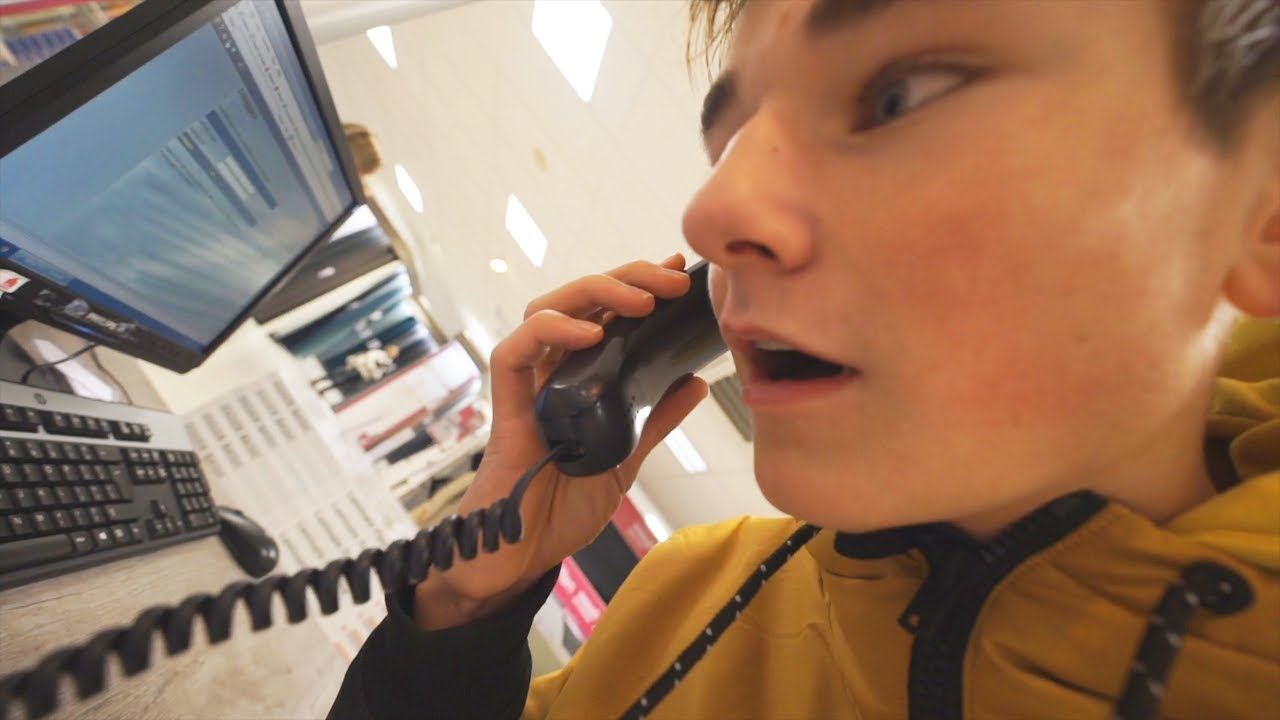 DE TELEFOON OPNEMEN IN EEN WINKEL.. - YouTube
