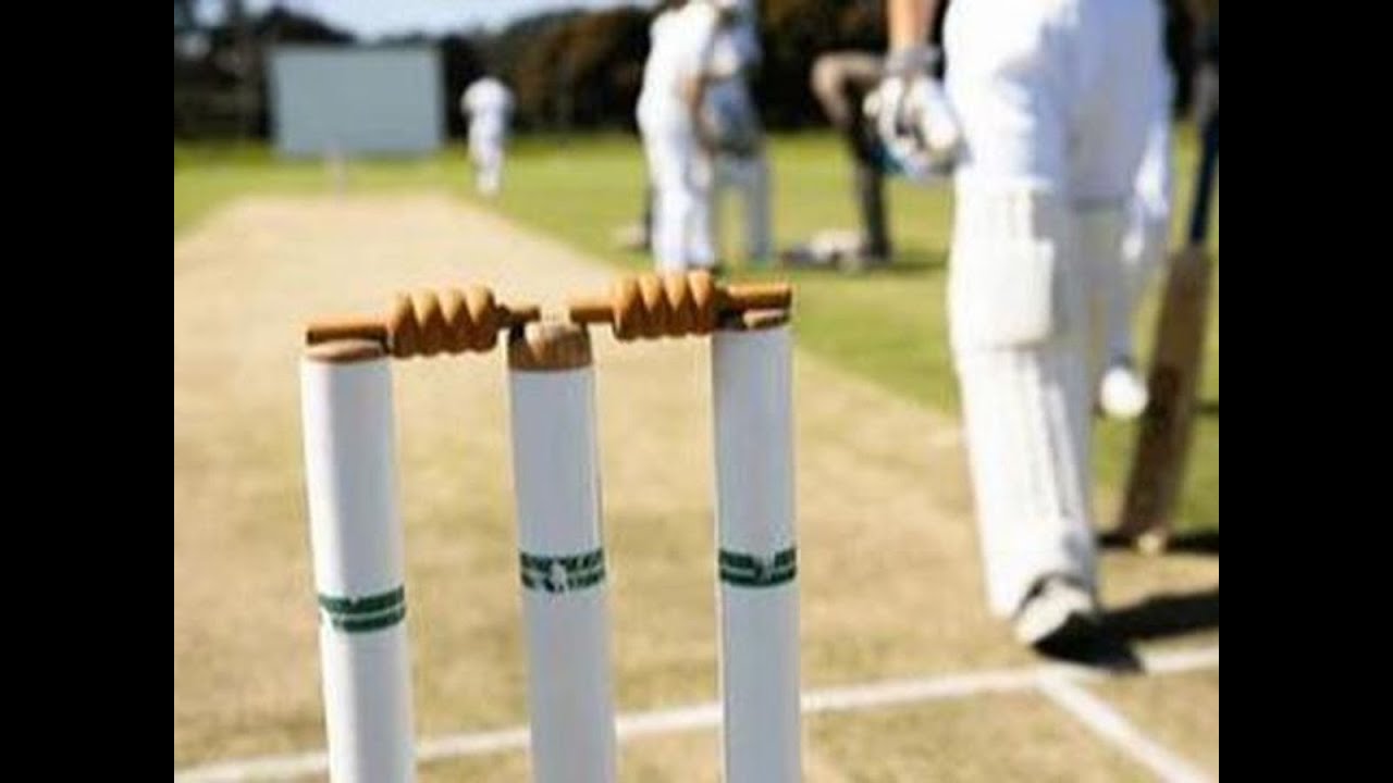 Former Australian Test captain Brian Booth passed away at the age of 89 ...