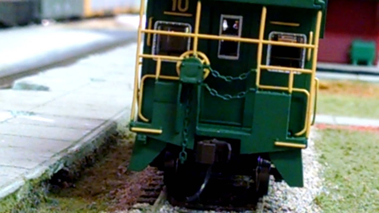 HO Scale Atlas, The Bay Line Wide Vision Caboose r - YouTube