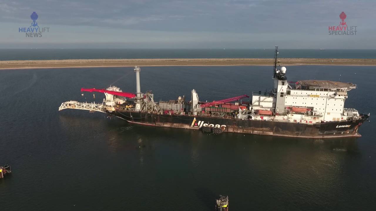 First Dynamically Positioned Pipelay vessel "Lorelay" - YouTube