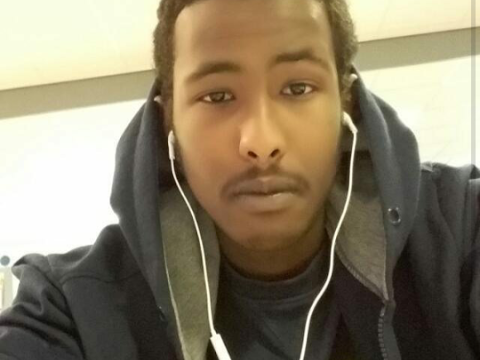Live stream Isse Abdi - YouTube