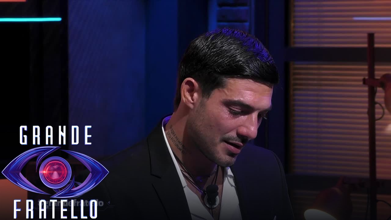 Grande Fratello - La storia di Lorenzo Spolverato - YouTube