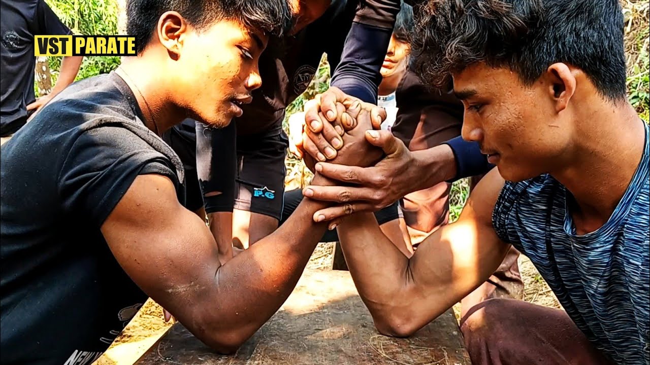Arm Wrestling In Public💪#arm #wrestling #street #fight #power #show # ...